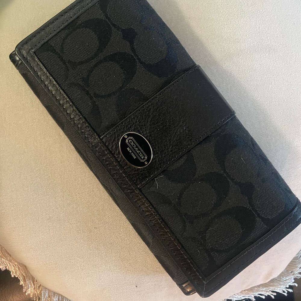 Coach Signature Jacquard Black Wallet - Gem